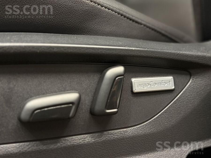 Синий Фольксваген Амарок 2019 в Рига, объемом двигателя 3.00 л и пробегом 188 тыс. км за 27300 €, фото 10 на AUTOMOTO.COM.LV