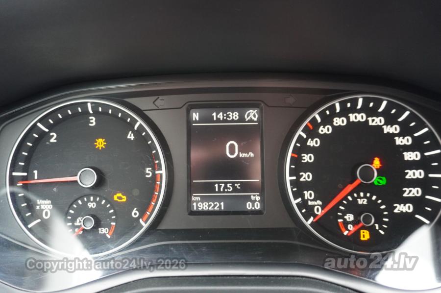 Zils Volkswagen Amarok 2019 Tallina, ar dzinēja tilpumu 3.00 L un nobraukumu 198 tūkst. km par 21000 €, foto 22 vietnē AUTOMOTO.COM.LV
