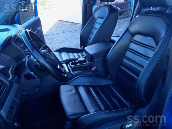 Blue Volkswagen Amarok 2020 in Ventspils, with an engine capacity of 3.00 L and mileage of 220 thousand km for 24550 €, photo 8 on AUTOMOTO.COM.LV