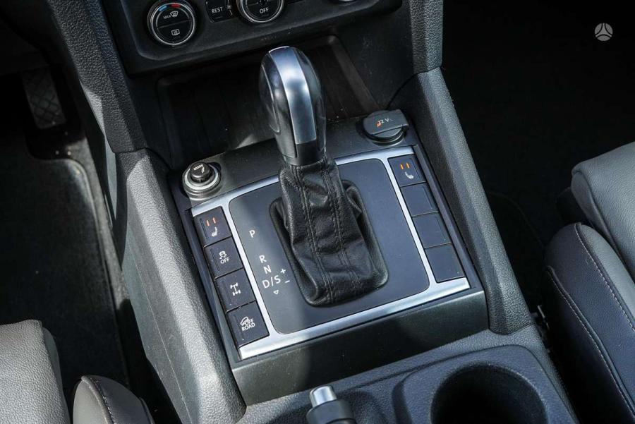 Zils Volkswagen Amarok 2020 Marijampole, ar dzinēja tilpumu 2.97 L un nobraukumu 195 tūkst. km par 21950 €, foto 20 vietnē AUTOMOTO.COM.LV