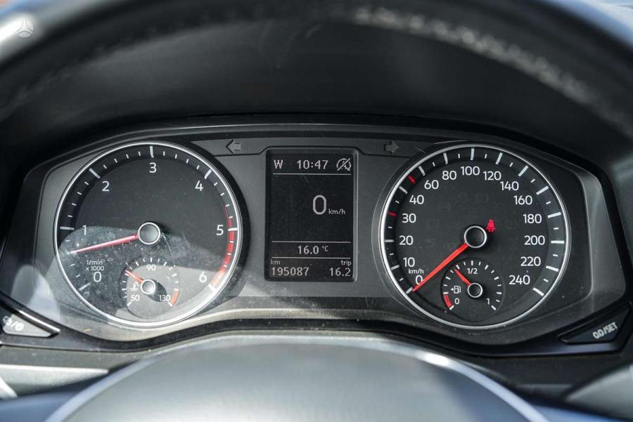 Zils Volkswagen Amarok 2020 Marijampole, ar dzinēja tilpumu 2.97 L un nobraukumu 195 tūkst. km par 21950 €, foto 21 vietnē AUTOMOTO.COM.LV