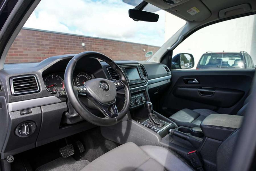 Zils Volkswagen Amarok 2020 Marijampole, ar dzinēja tilpumu 2.97 L un nobraukumu 195 tūkst. km par 21950 €, foto 24 vietnē AUTOMOTO.COM.LV