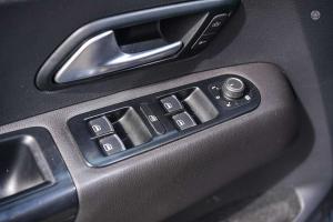 Zils Volkswagen Amarok 2020 Marijampole, ar dzinēja tilpumu 2.97 L un nobraukumu 195 tūkst. km par 21950 €, foto 28 vietnē AUTOMOTO.COM.LV