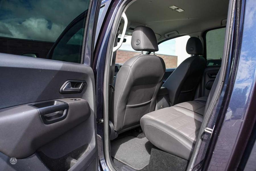 Zils Volkswagen Amarok 2020 Marijampole, ar dzinēja tilpumu 2.97 L un nobraukumu 195 tūkst. km par 21950 €, foto 29 vietnē AUTOMOTO.COM.LV