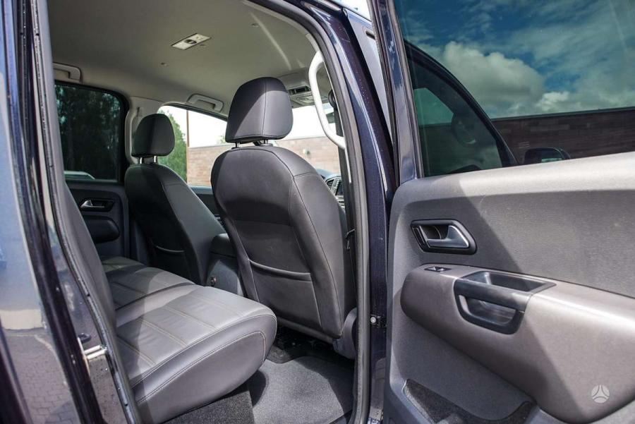 Zils Volkswagen Amarok 2020 Marijampole, ar dzinēja tilpumu 2.97 L un nobraukumu 195 tūkst. km par 21950 €, foto 31 vietnē AUTOMOTO.COM.LV