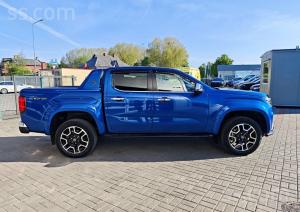Blue Volkswagen Amarok 2023 in Liepaja, with an engine capacity of 3.00 L and mileage of 40 thousand km for 48000 €, photo 7 on AUTOMOTO.COM.LV