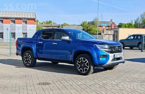 Blue Volkswagen Amarok 2023 in Liepaja, with an engine capacity of 3.00 L and mileage of 40 thousand km for 48000 €, photo 8 on AUTOMOTO.COM.LV
