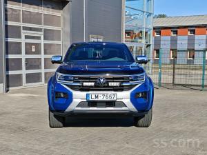 Blue Volkswagen Amarok 2023 in Liepaja, with an engine capacity of 3.00 L and mileage of 40 thousand km for 48000 €, photo 9 on AUTOMOTO.COM.LV