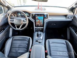 Blue Volkswagen Amarok 2023 in Liepaja, with an engine capacity of 3.00 L and mileage of 40 thousand km for 48000 €, photo 22 on AUTOMOTO.COM.LV