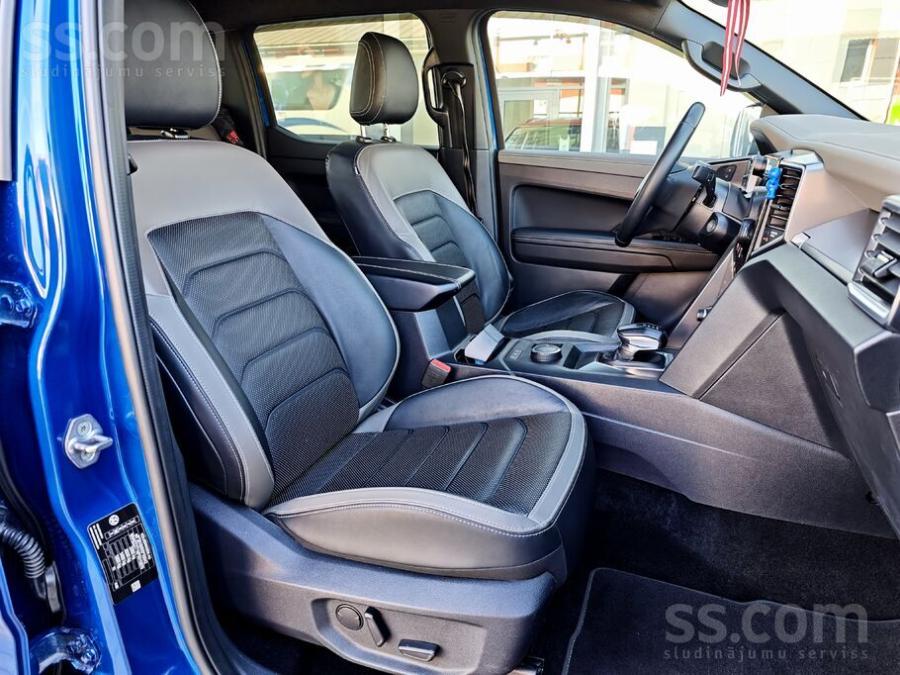 Blue Volkswagen Amarok 2023 in Liepaja, with an engine capacity of 3.00 L and mileage of 40 thousand km for 48000 €, photo 24 on AUTOMOTO.COM.LV