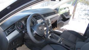 Blue Volkswagen Amarok 2015 in Riga, with an engine capacity of 2.00 L and mileage of 410 thousand km for 6950 €, photo 17 on AUTOMOTO.COM.LV