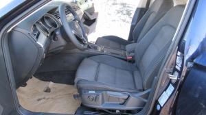 Blue Volkswagen Amarok 2015 in Riga, with an engine capacity of 2.00 L and mileage of 410 thousand km for 6950 €, photo 18 on AUTOMOTO.COM.LV
