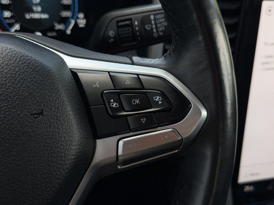 Blue Volkswagen Amarok 2024 in Parnu, with an engine capacity of 3.00 L and mileage of 99 thousand km for 47900 €, photo 19 on AUTOMOTO.COM.LV