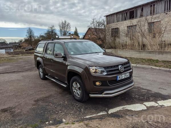Brown Volkswagen Amarok 2012 in Jelgava, with an engine capacity of 2.00 L and mileage of 308 thousand km for 10000 €, photo 4 on AUTOMOTO.COM.LV