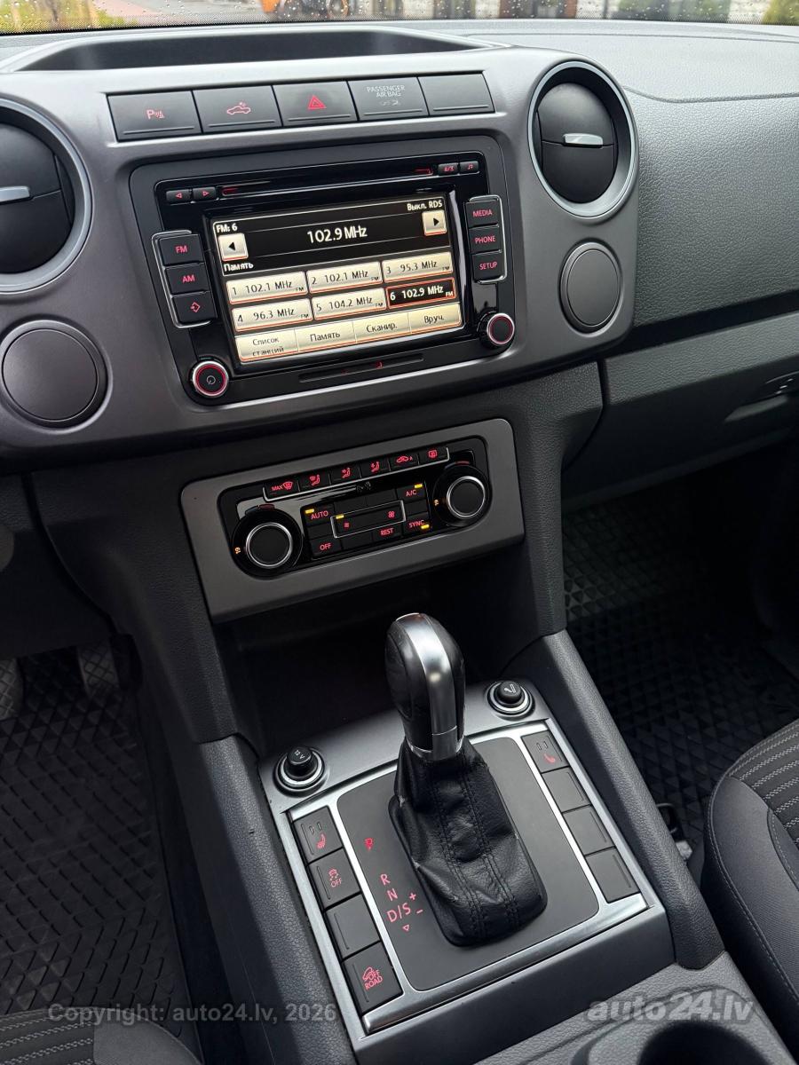 Brūns Volkswagen Amarok 2014 Tallina, ar dzinēja tilpumu 2.00 L un nobraukumu 355 tūkst. km par 12999 €, foto 25 vietnē AUTOMOTO.COM.LV
