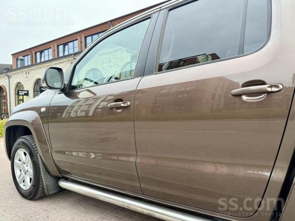 Brūns Volkswagen Amarok 2014 Tallina, ar dzinēja tilpumu 2.00 L un nobraukumu 355 tūkst. km par 12999 €, foto 5 vietnē AUTOMOTO.COM.LV