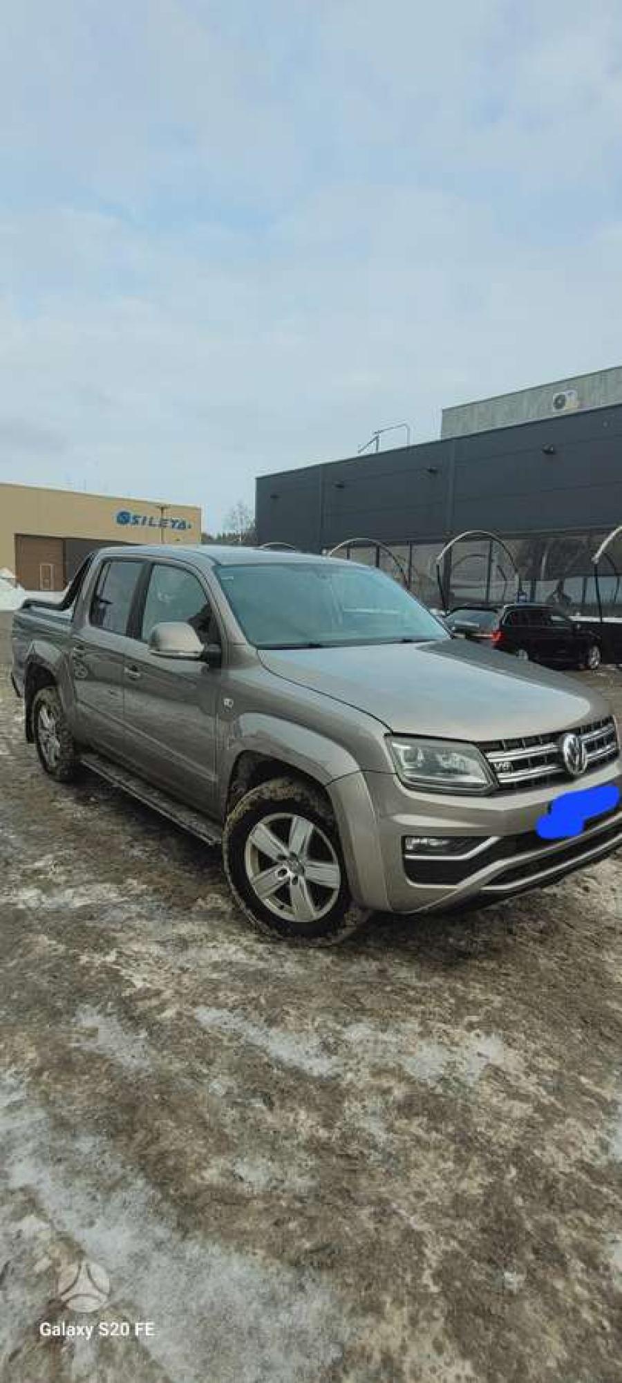 Brūns Volkswagen Amarok 2018 Viļņa, ar dzinēja tilpumu 2.97 L un nobraukumu 240 tūkst. km par 17500 €, foto 1 vietnē AUTOMOTO.COM.LV