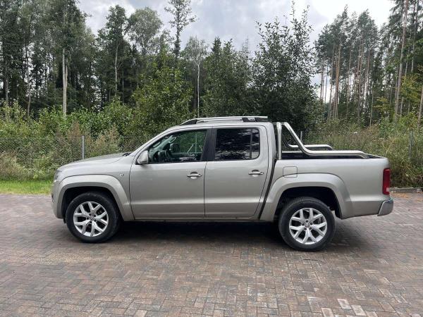 Brown Volkswagen Amarok 2010 in Kaunas, with an engine capacity of 1.97 L and mileage of 270 thousand km for 8990 €, photo 1 on AUTOMOTO.COM.LV