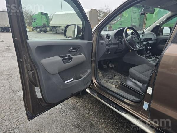 Brown Volkswagen Amarok 2012 in Bauska, with an engine capacity of 2.00 L and mileage of 350 thousand km for 12300 €, photo 8 on AUTOMOTO.COM.LV