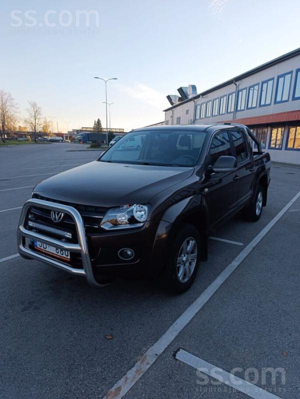 Brown Volkswagen Amarok 2012 in Rezekne, with an engine capacity of 2.00 L and mileage of 456 thousand km for 6500 €, photo 6 on AUTOMOTO.COM.LV