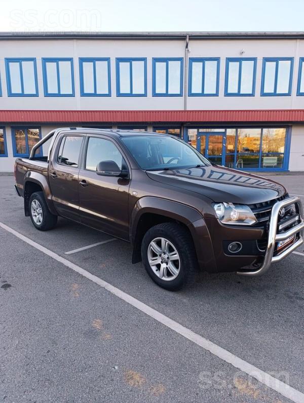 Brown Volkswagen Amarok 2012 in Rezekne, with an engine capacity of 2.00 L and mileage of 456 thousand km for 6500 €, photo 8 on AUTOMOTO.COM.LV
