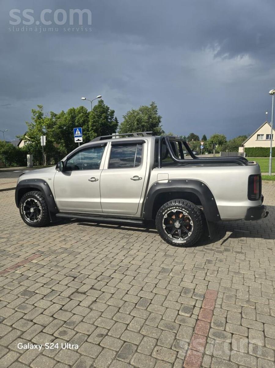 Brown Volkswagen Amarok 2013 in Cesis, with an engine capacity of 2.00 L and mileage of 210 thousand km for 7000 €, photo 1 on AUTOMOTO.COM.LV