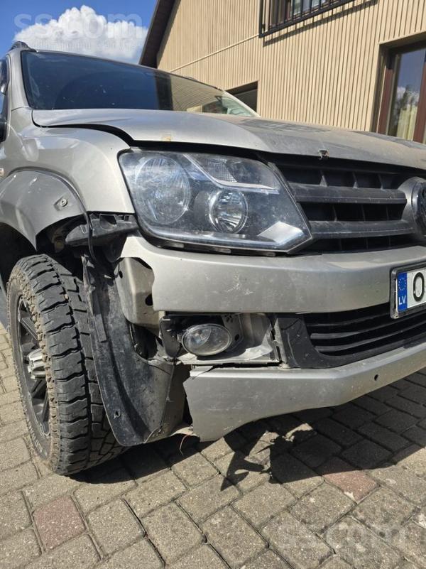 Brūns Volkswagen Amarok 2013 Cēsis, ar dzinēja tilpumu 2.00 L un nobraukumu 210 tūkst. km par 7000 €, foto 5 vietnē AUTOMOTO.COM.LV