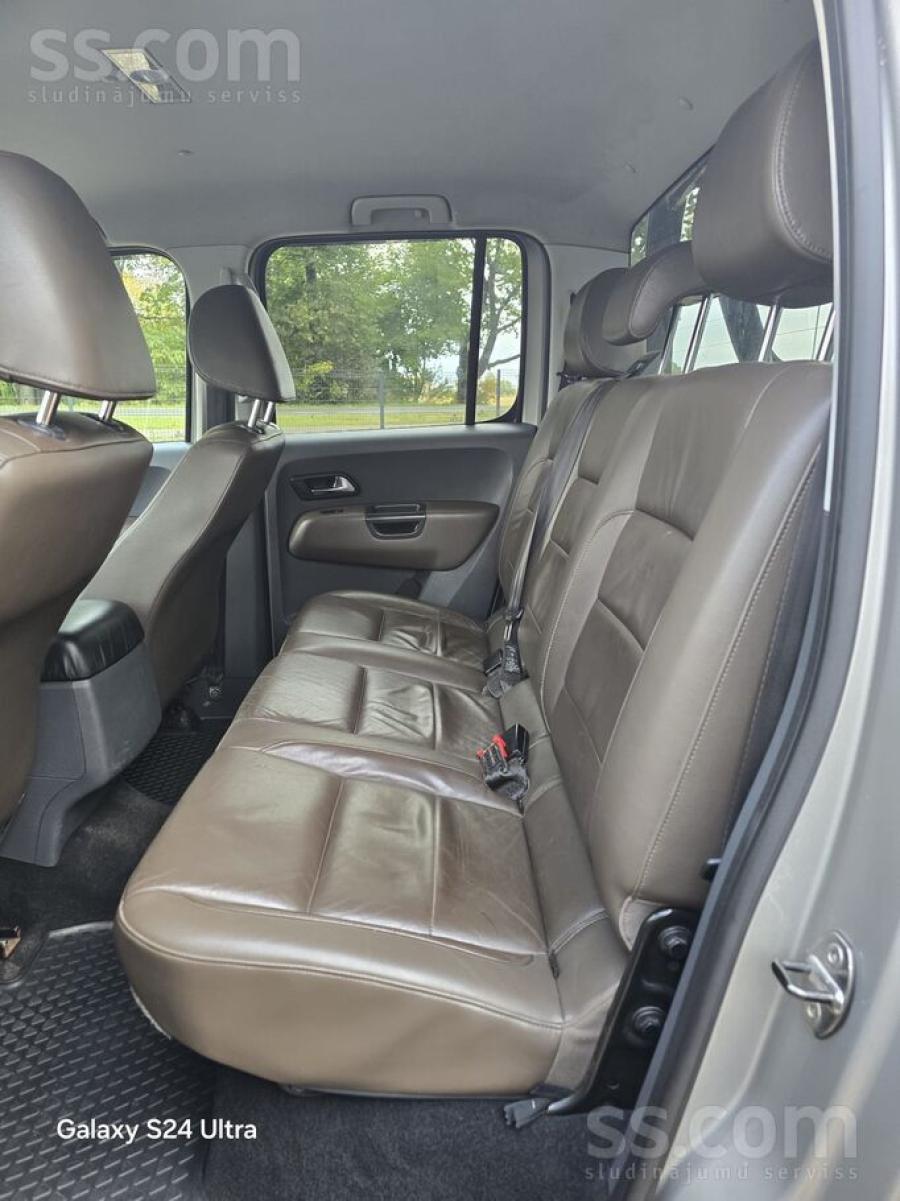 Brown Volkswagen Amarok 2013 in Cesis, with an engine capacity of 2.00 L and mileage of 210 thousand km for 7000 €, photo 10 on AUTOMOTO.COM.LV