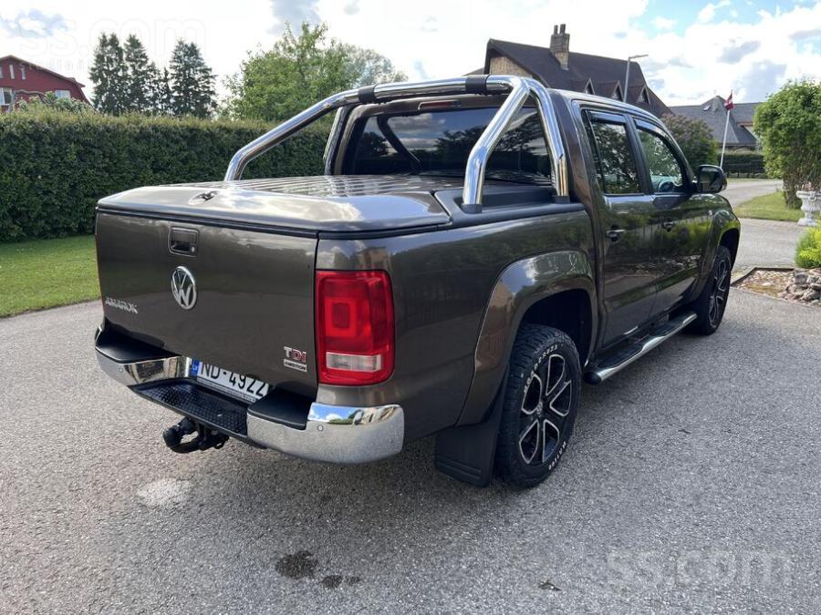 Brown Volkswagen Amarok 2015 in Talsi, with an engine capacity of 2.00 L and mileage of 301 thousand km for 7900 €, photo 3 on AUTOMOTO.COM.LV