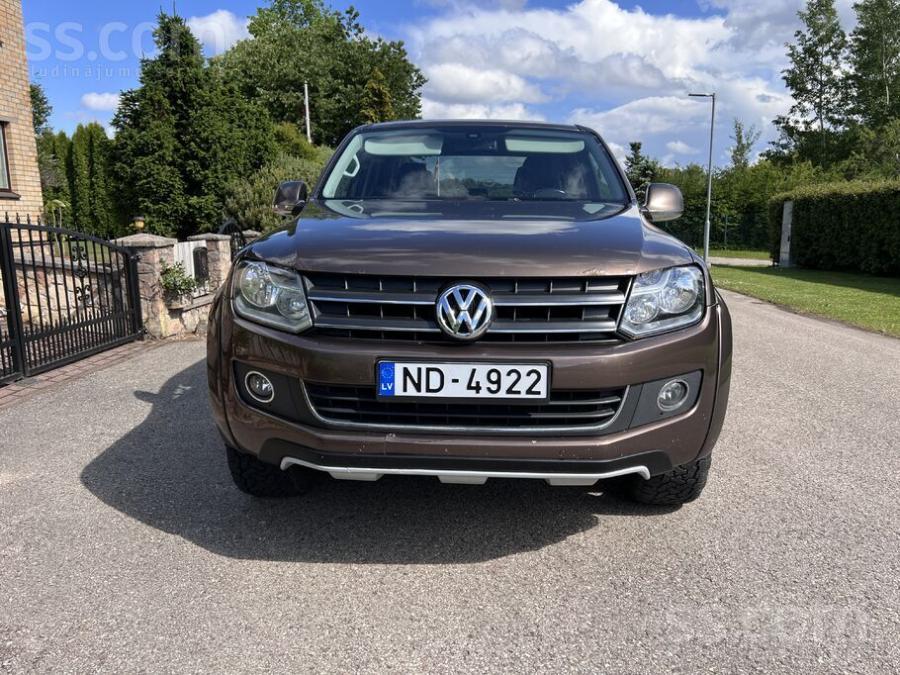 Brown Volkswagen Amarok 2015 in Talsi, with an engine capacity of 2.00 L and mileage of 301 thousand km for 7900 €, photo 7 on AUTOMOTO.COM.LV