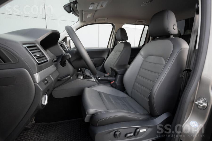 Brown Volkswagen Amarok 2019 in Riga, with an engine capacity of 3.00 L and mileage of 0 thousand km for 23700 €, photo 16 on AUTOMOTO.COM.LV