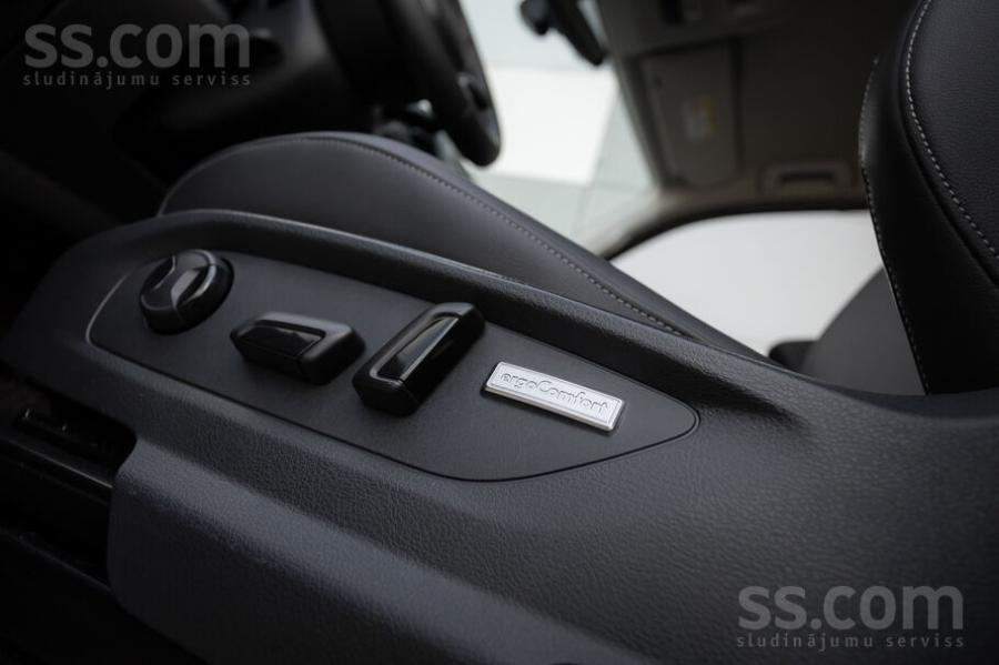 Brown Volkswagen Amarok 2019 in Riga, with an engine capacity of 3.00 L and mileage of 0 thousand km for 23700 €, photo 18 on AUTOMOTO.COM.LV