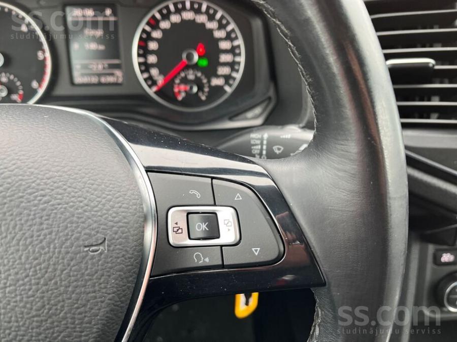 Brūns Volkswagen Amarok 2020 Rīga, ar dzinēja tilpumu 3.00 L un nobraukumu 204 tūkst. km par 27990 €, foto 17 vietnē AUTOMOTO.COM.LV