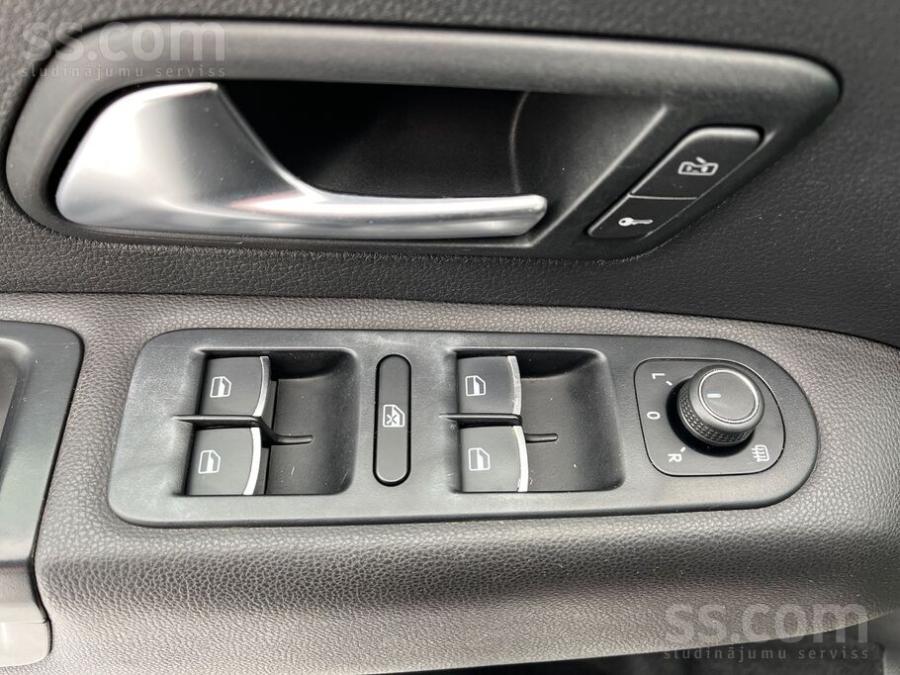 Brūns Volkswagen Amarok 2020 Rīga, ar dzinēja tilpumu 3.00 L un nobraukumu 204 tūkst. km par 27990 €, foto 18 vietnē AUTOMOTO.COM.LV