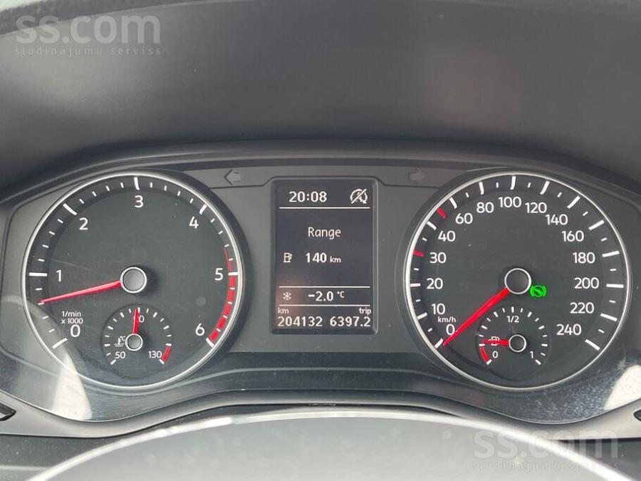 Brūns Volkswagen Amarok 2020 Rīga, ar dzinēja tilpumu 3.00 L un nobraukumu 204 tūkst. km par 27990 €, foto 21 vietnē AUTOMOTO.COM.LV