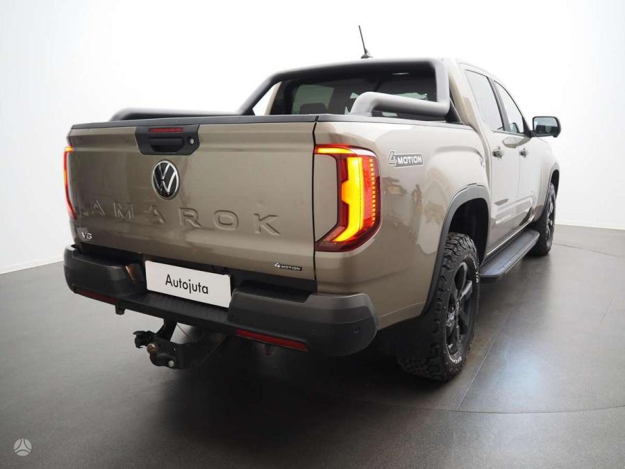 Brūns Volkswagen Amarok 2023 Viļņa, ar dzinēja tilpumu 2.99 L un nobraukumu 53 tūkst. km par 52500 €, foto 5 vietnē AUTOMOTO.COM.LV