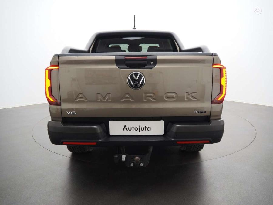 Brūns Volkswagen Amarok 2023 Viļņa, ar dzinēja tilpumu 2.99 L un nobraukumu 53 tūkst. km par 52500 €, foto 6 vietnē AUTOMOTO.COM.LV