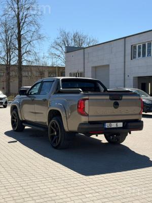Brown Volkswagen Amarok 2024 in Kuldiga, with an engine capacity of 3.00 L and mileage of 86 thousand km for 49400 €, photo 4 on AUTOMOTO.COM.LV