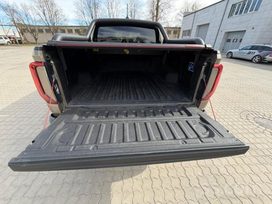 Brown Volkswagen Amarok 2024 in Kuldiga, with an engine capacity of 3.00 L and mileage of 86 thousand km for 49400 €, photo 18 on AUTOMOTO.COM.LV