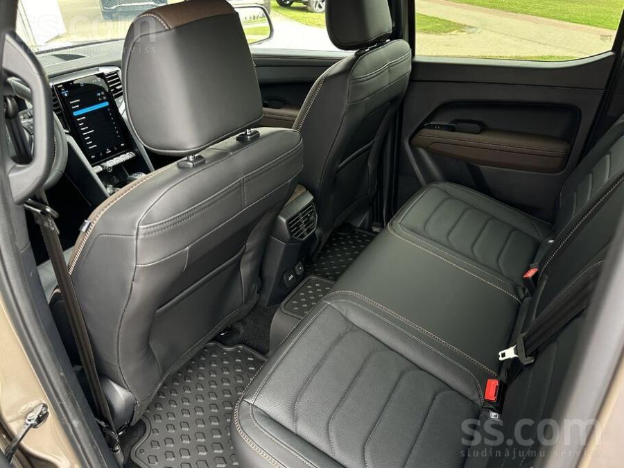 Brūns Volkswagen Amarok 2026 Valmiera, ar dzinēja tilpumu 3.00 L un nobraukumu 14 tūkst. km par 54560 €, foto 9 vietnē AUTOMOTO.COM.LV