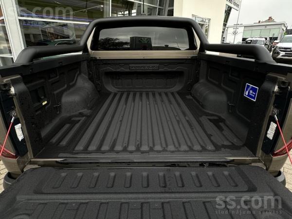 Brown Volkswagen Amarok 2026 in Valmiera, with an engine capacity of 3.00 L and mileage of 14 thousand km for 54560 €, photo 9 on AUTOMOTO.COM.LV