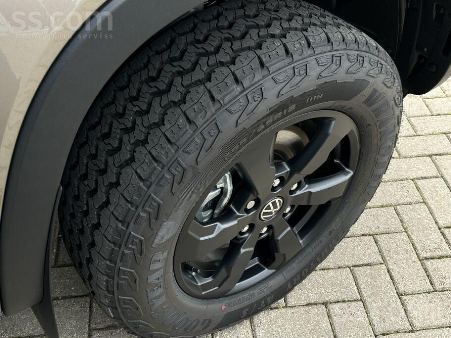 Brūns Volkswagen Amarok 2026 Valmiera, ar dzinēja tilpumu 3.00 L un nobraukumu 14 tūkst. km par 54560 €, foto 19 vietnē AUTOMOTO.COM.LV