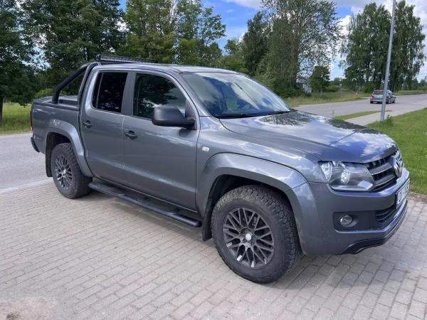 Volkswagen Amarok 2015 in Riga, with an engine capacity of 2.00 L and mileage of 357 thousand km for 13550 €, photo 3 on AUTOMOTO.COM.LV