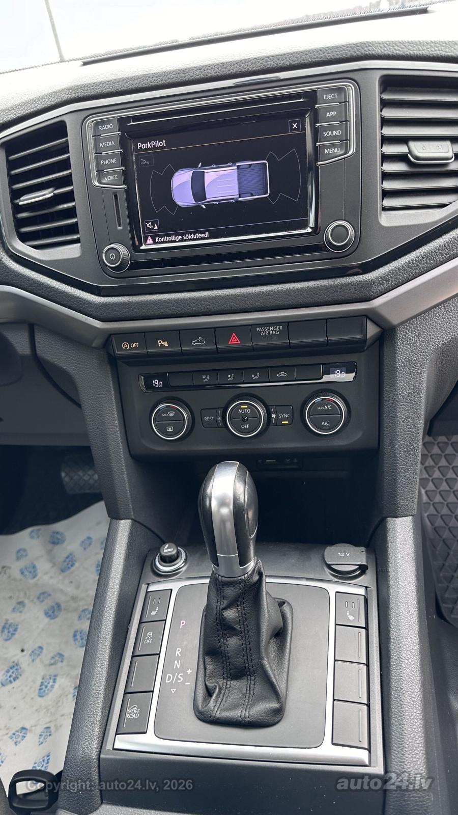 Volkswagen Amarok 2018 in Tallinn, with an engine capacity of 3.00 L and mileage of 210 thousand km for 17490 €, photo 14 on AUTOMOTO.COM.LV
