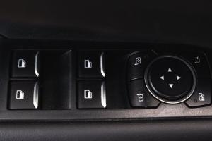 Volkswagen Amarok 2024 Ventspils, ar dzinēja tilpumu 3.00 L un nobraukumu 81 tūkst. km par 46750 €, foto 35 vietnē AUTOMOTO.COM.LV