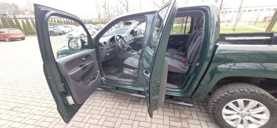 Green Volkswagen Amarok 2014 in Kelme, with an engine capacity of 2.00 L and mileage of 247 thousand km for 10900 €, photo 5 on AUTOMOTO.COM.LV