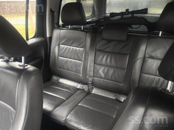 Zaļš Volkswagen Amarok 2011 Jēkabpils, ar dzinēja tilpumu 2.00 L un nobraukumu 330 tūkst. km par 11200 €, foto 6 vietnē AUTOMOTO.COM.LV