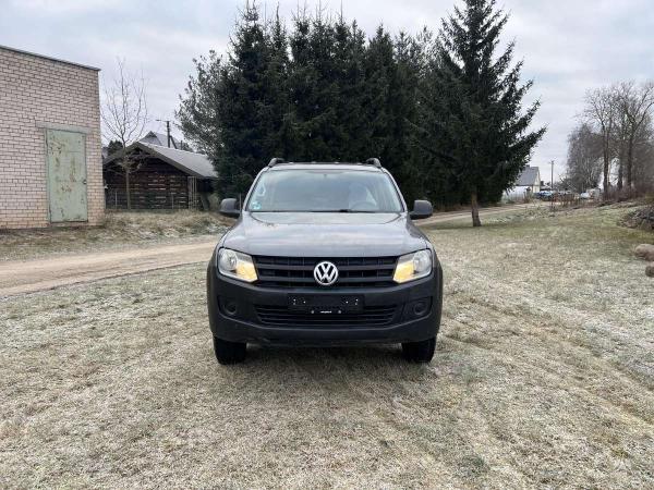 Pelēks Volkswagen Amarok 2011 Utena, ar dzinēja tilpumu 2.00 L un nobraukumu 183 tūkst. km par 8750 €, foto 2 vietnē AUTOMOTO.COM.LV