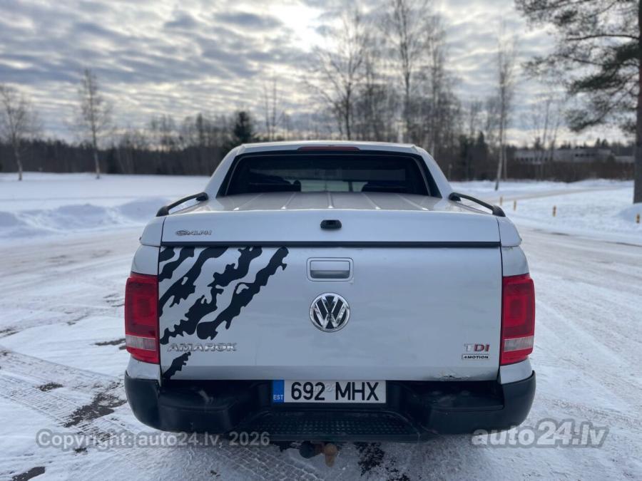 Pelēks Volkswagen Amarok 2011 Pērnava, ar dzinēja tilpumu 2.00 L un nobraukumu 328 tūkst. km par 13640 €, foto 6 vietnē AUTOMOTO.COM.LV