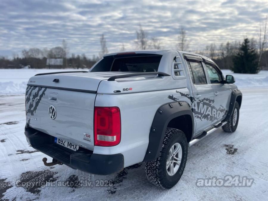 Pelēks Volkswagen Amarok 2011 Pērnava, ar dzinēja tilpumu 2.00 L un nobraukumu 328 tūkst. km par 13640 €, foto 7 vietnē AUTOMOTO.COM.LV